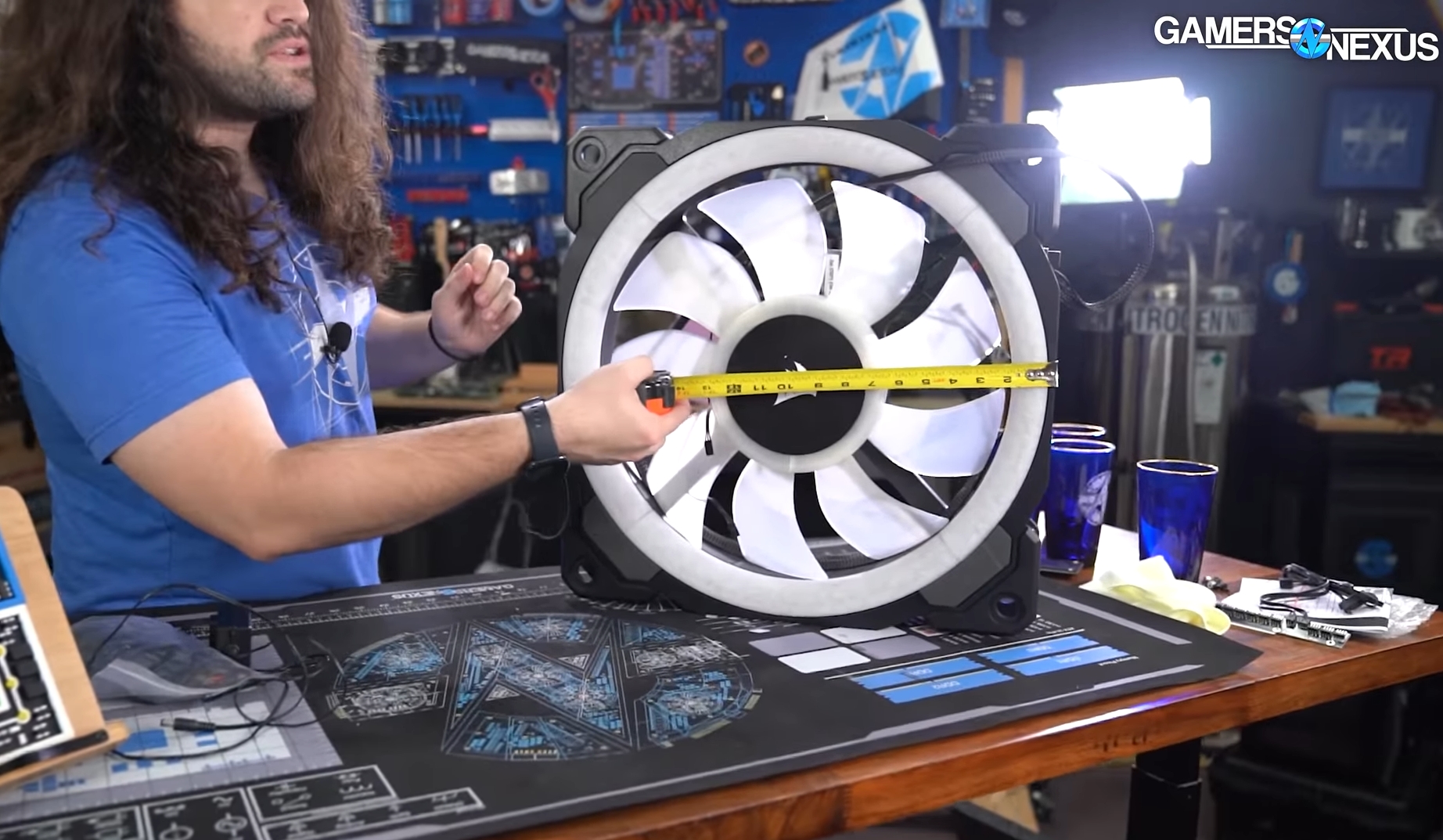 Corsair stellt Gamers Nexus einen 500mm Fan zur Verfügung - Deskmodder.de