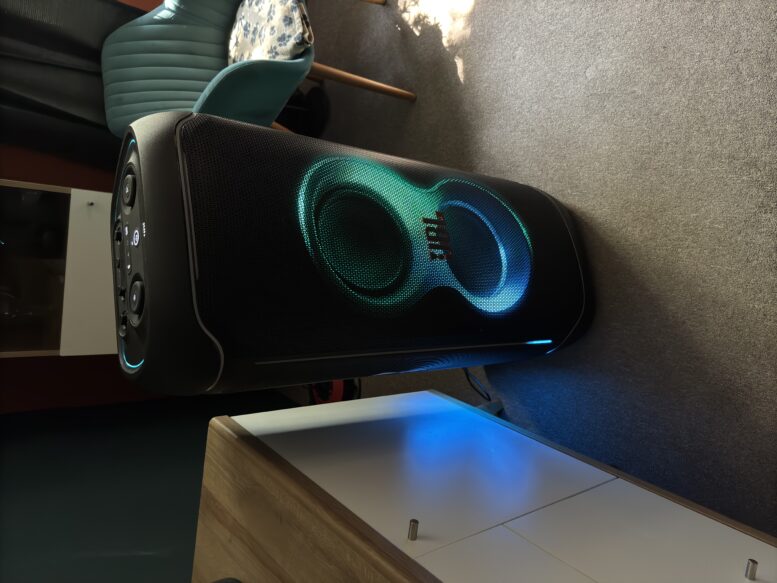 Gerät mit WUMMS! - JBL Ultimate im Test - Deskmodder.de