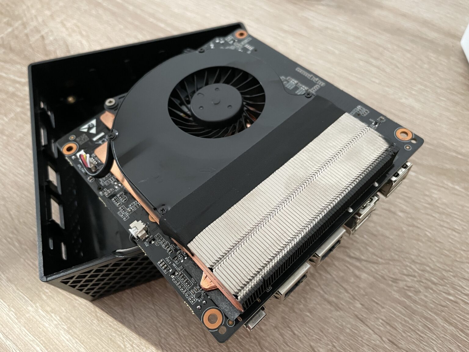 NiPoGi AM06 PRO Mini-PC im Test - Deskmodder.de