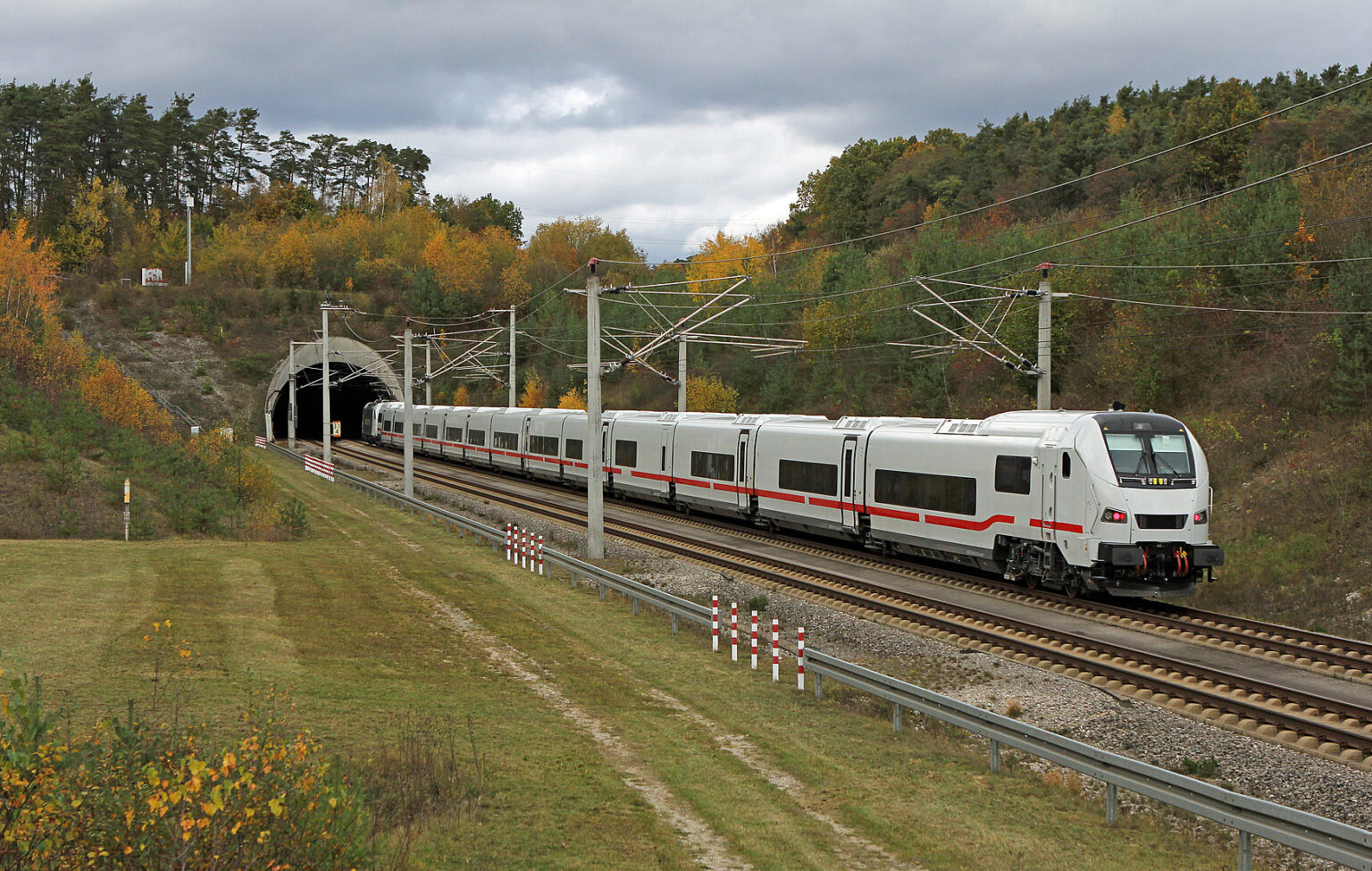 Deutsche Bahn: Neuer ICE L startet im Dezember zwischen Berlin und Köln ...
