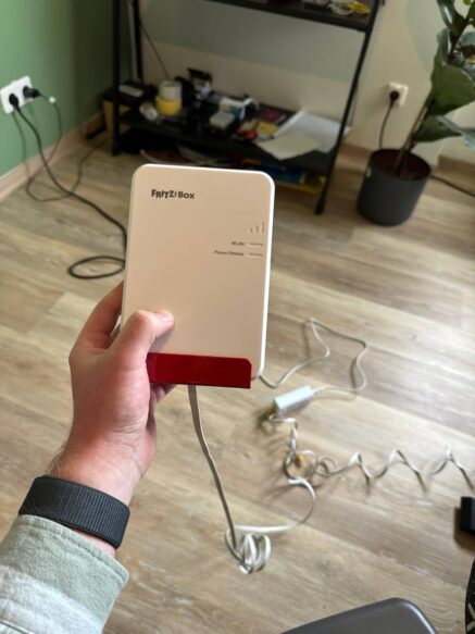 FRITZ!Box 6860 5G im Test: Wi-Fi 6, PoE+, IP54, DECT und stabile 5G ...